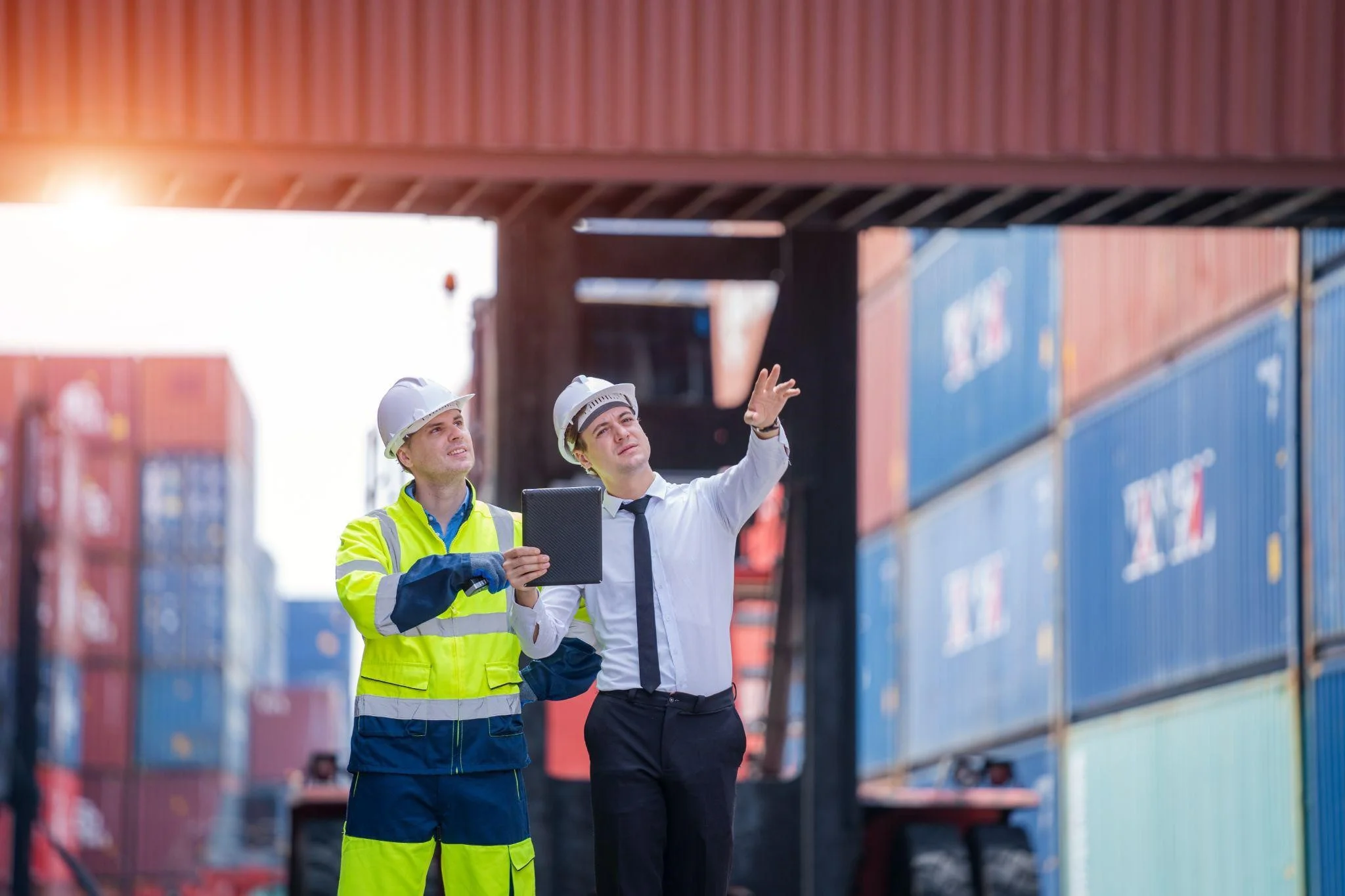 Freight Forwarding vs. Customs Clearance: What’s the Difference?